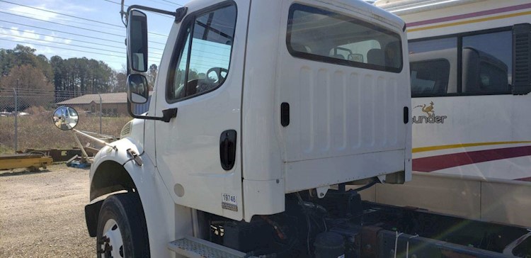 2010 Freightliner MM106042S for sale $29,000 | Machinery Marketplace ...