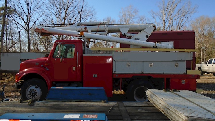 1998 International 4700 Navistar Bucket Truck 4x2 for sale $17,600 ...
