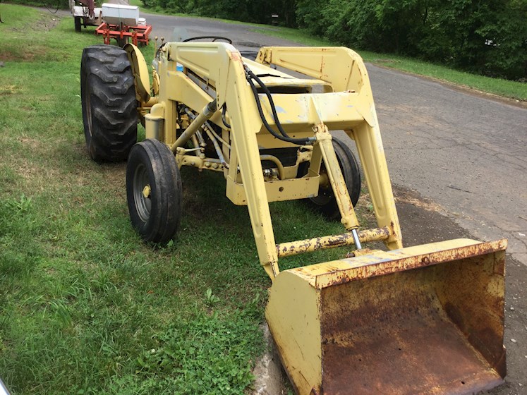 Massey Ferguson 2135 for sale $5,500 | Machinery Marketplace | 03B14209