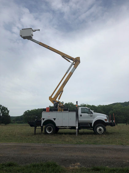 2004 Versalift VST-60001 for sale $36,900 | Machinery Marketplace ...