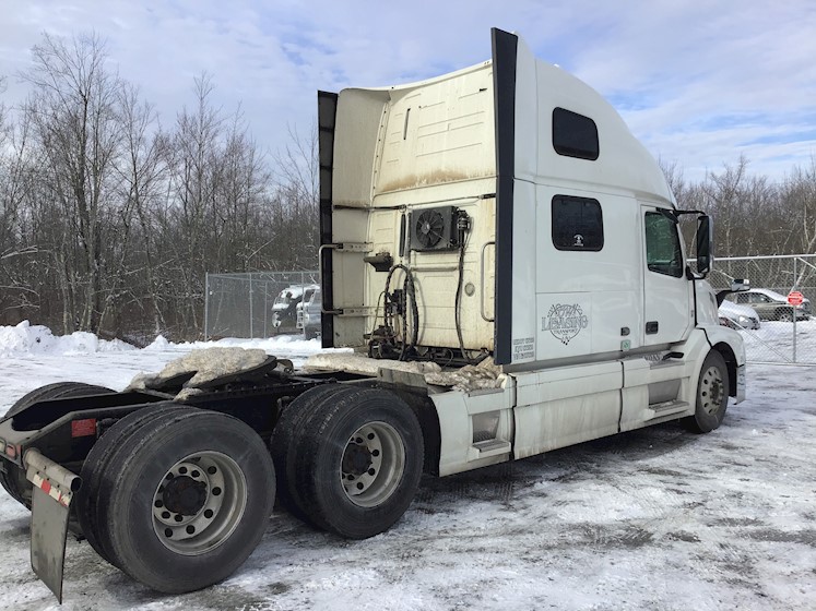 2014 Volvo 780 - in Maine - 퐀퐥퐥 퐎퐟퐟퐞퐫퐬 퐂퐨퐧퐬퐢퐝퐞퐫퐞퐝 for sale $35,000 ...